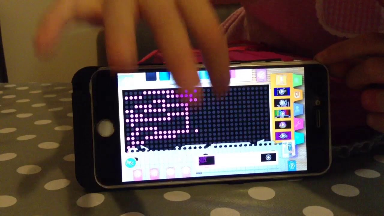 Project Mc2 Smart Pixel Purse - YouTube