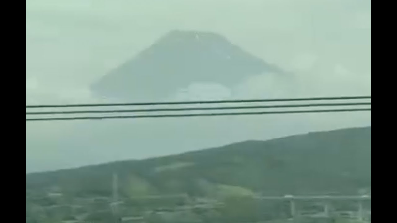 JAPAN. Shinkansen Bullet train - Tokyo to Osaka with Mt Fuji seating ...