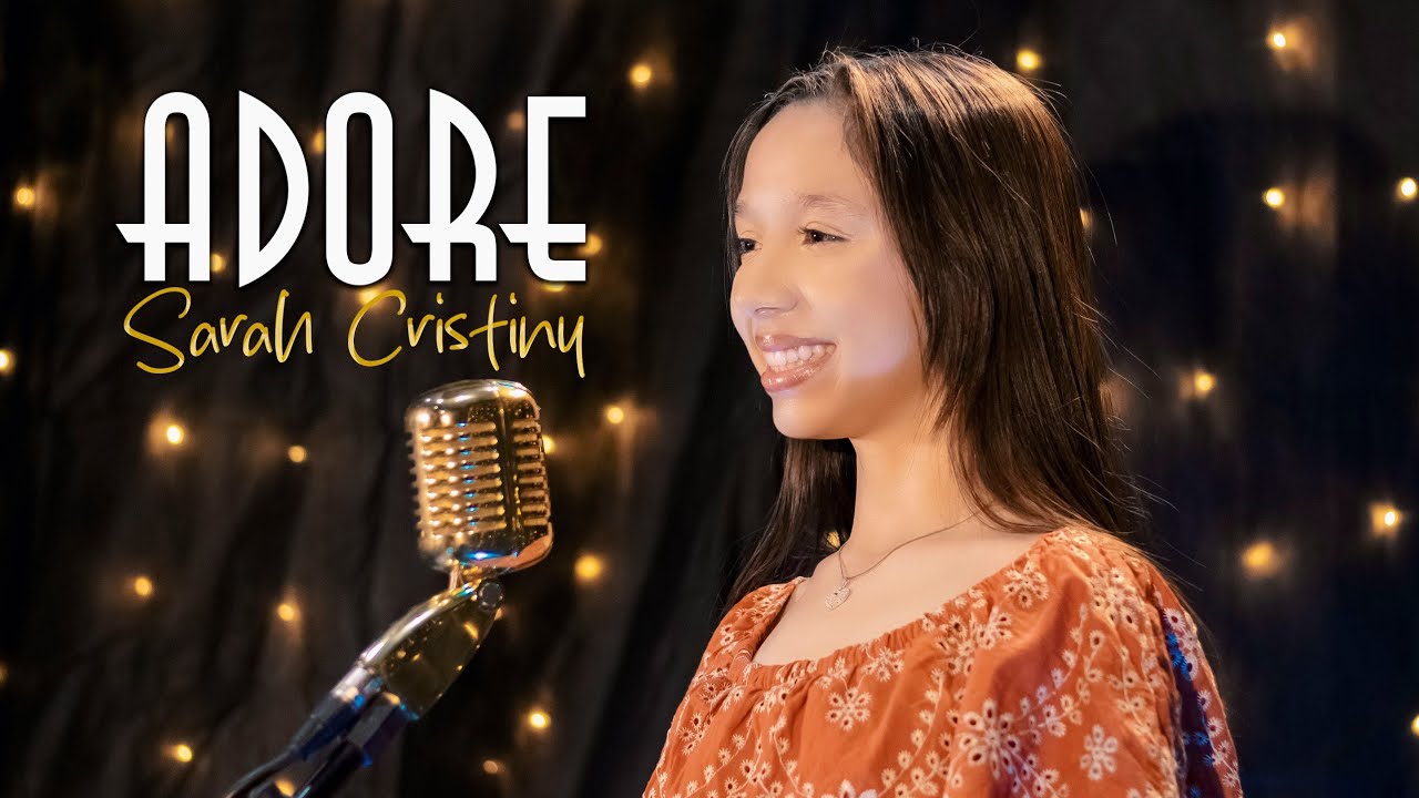 Sarah Cristiny | Adore | Clip Oficial - YouTube