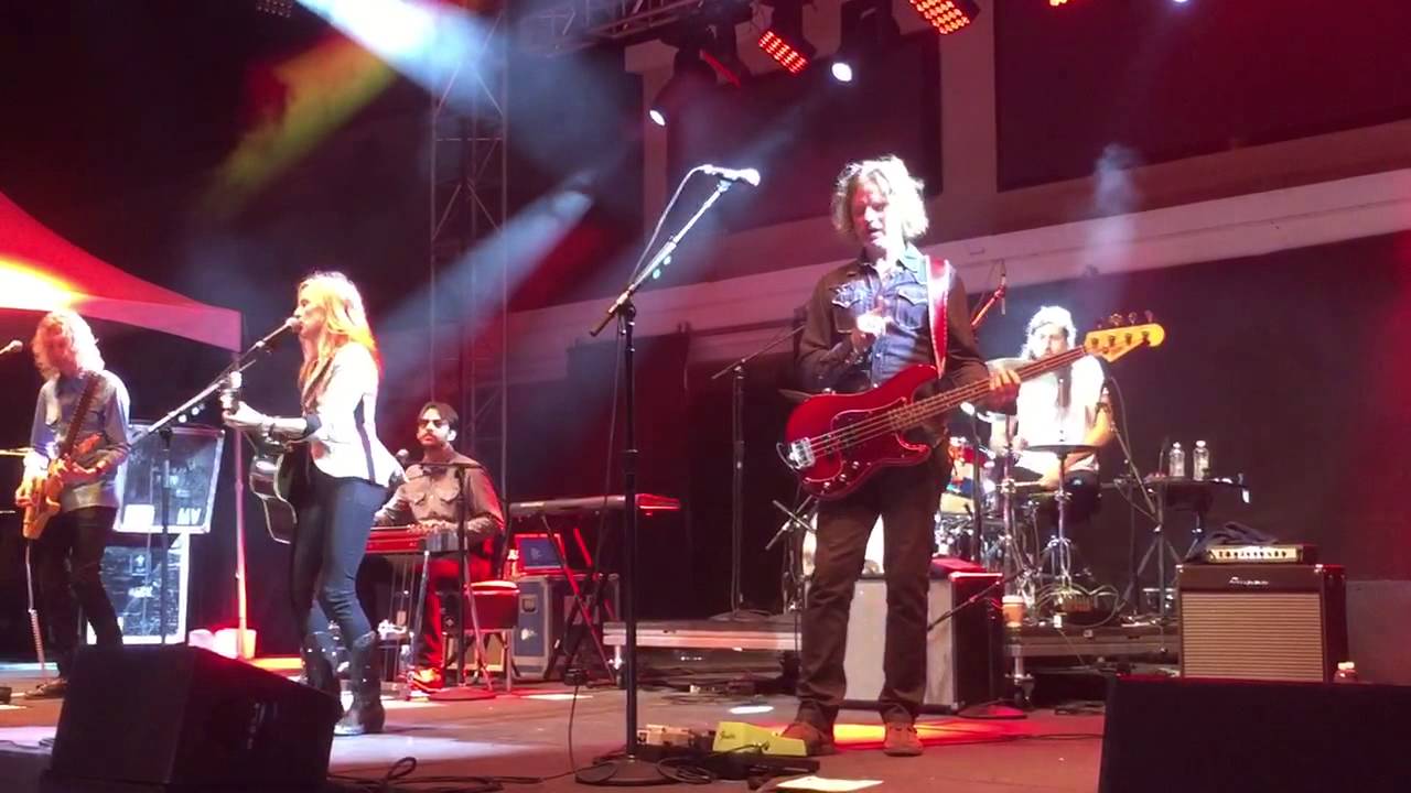 Sheryl Crow - Real Gone - YouTube