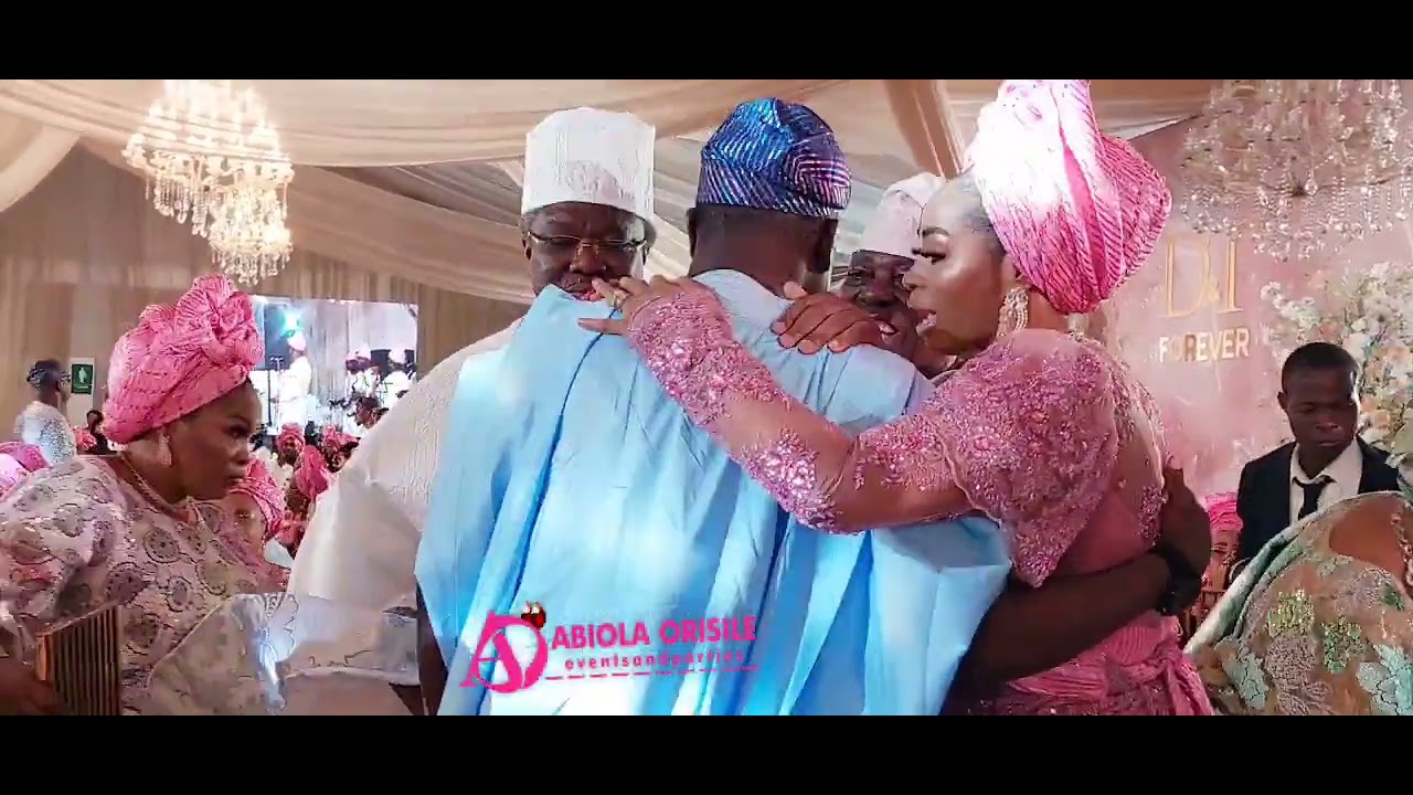 MOMENT BTW DR SHADE OKOYA & MURI-OKUNOLA....FORMER CHIEF OF STAFF ...