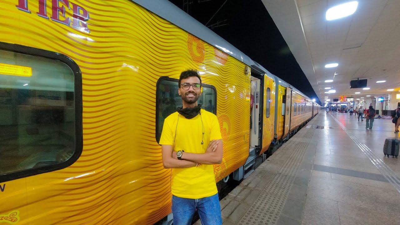 Mumbai Rajdhani Express Tejas full journey review First class, 2nd AC ...