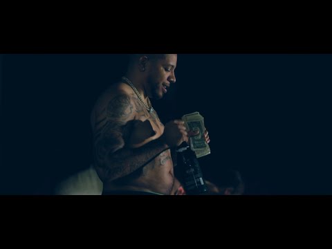 Lightskin Bobby- \