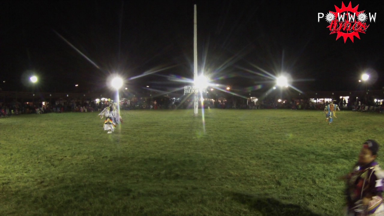 Men's Grass Battle Royal Battle Three @ United Tribes Powwow 2016 - YouTube