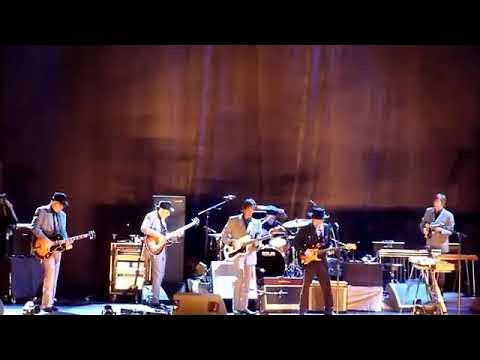 Bob Dylan Beyond Here Lies Nothin' Oslo 30 Juni 2011 - YouTube