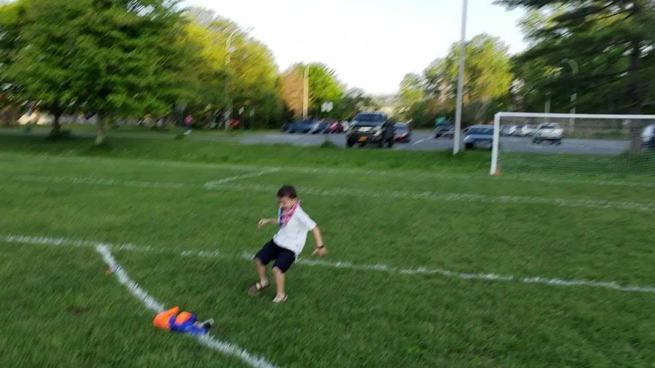 Nerf war - hunger games style - YouTube