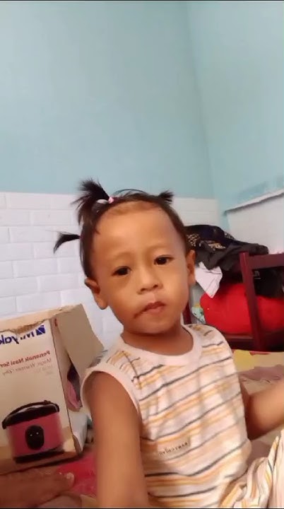 RAYYAN MAKAN JAJAN - YouTube