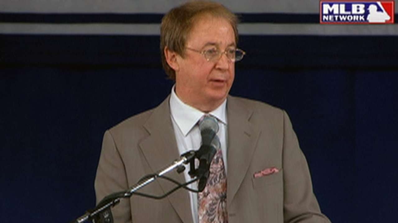 Bill Madden receives the 2010 J.G. Taylor Spink Award - YouTube