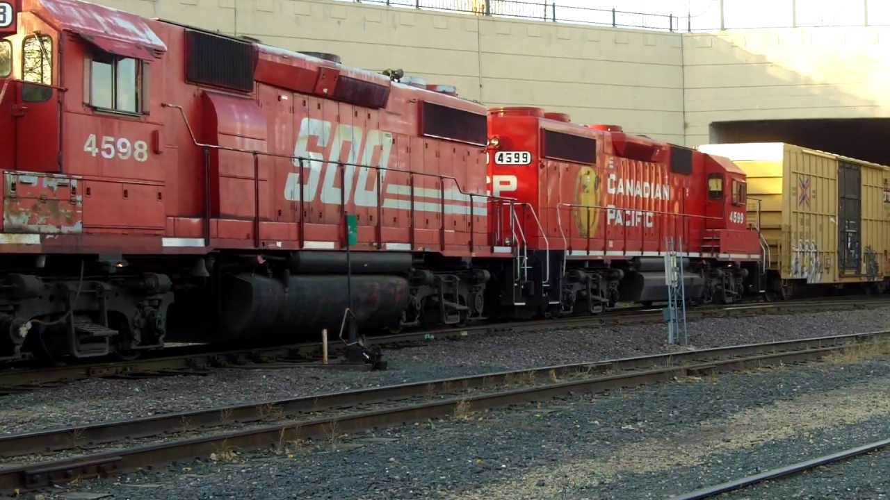 Soo Line 4598 CN 4599 Siding Switch Work St. Paul Minnesota - YouTube