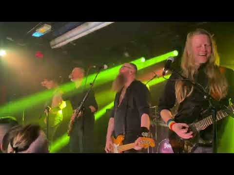 Skálmöld : Ýdalir - Gleipnir - Ratatoskur - Fenrisúlfur (Live In Paris 17/10/2023)