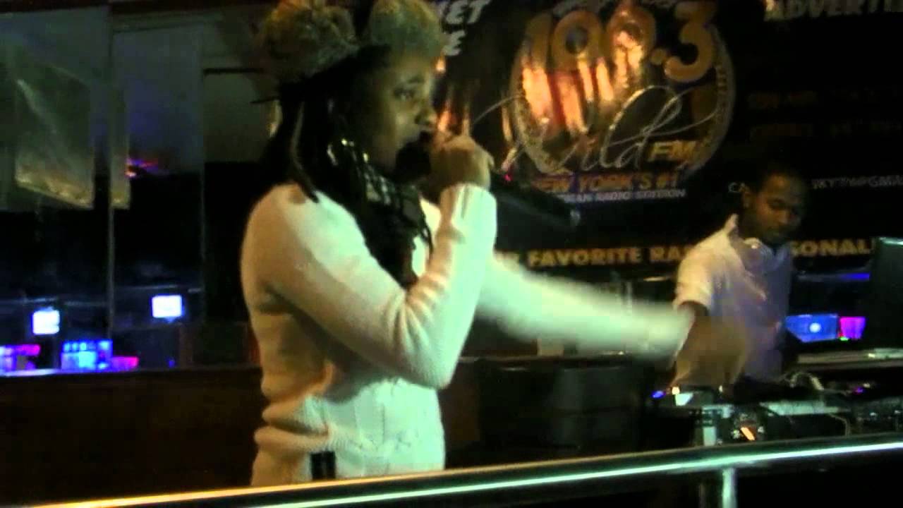 Princess Menen performing @ DAT FIRE SHOWCASE - YouTube
