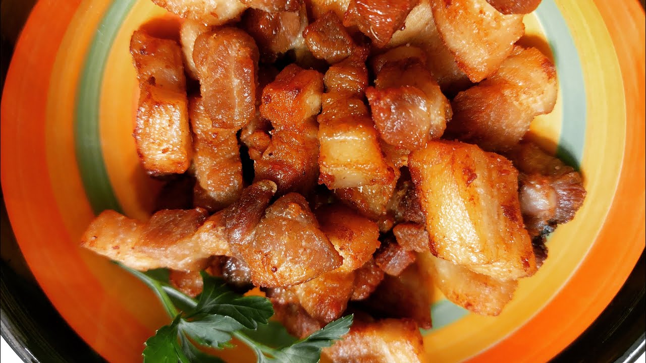 Jumari de Porc la Ceaun ca la Tara/Homemade Greaves in the cauldron as ...