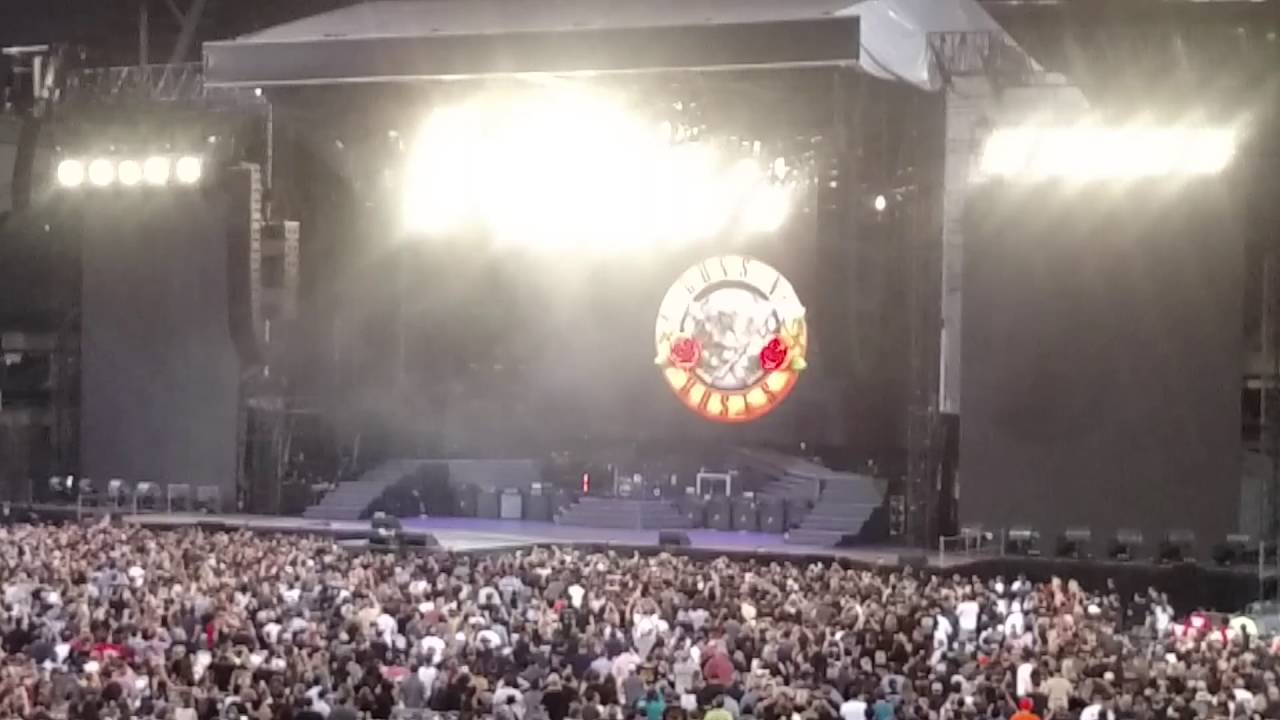Guns N' Roses - Concert Intro (Live) - YouTube