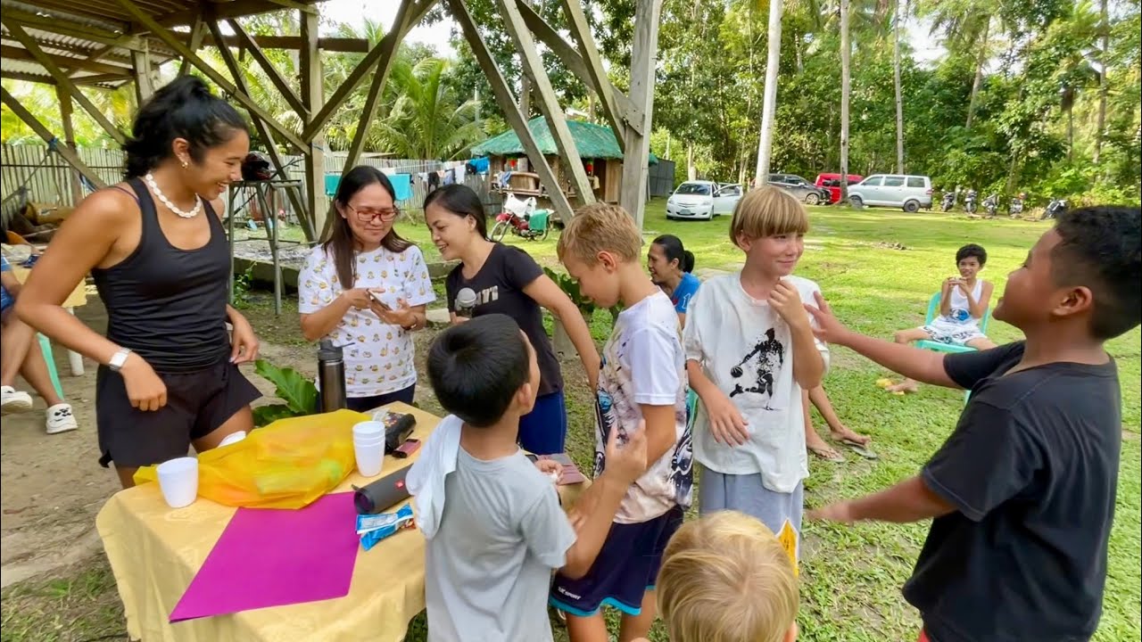 KIDS ALL PLAY FUN FILIPINO GAMES TOGETHER! FOUND NEW FRIENDS - YouTube