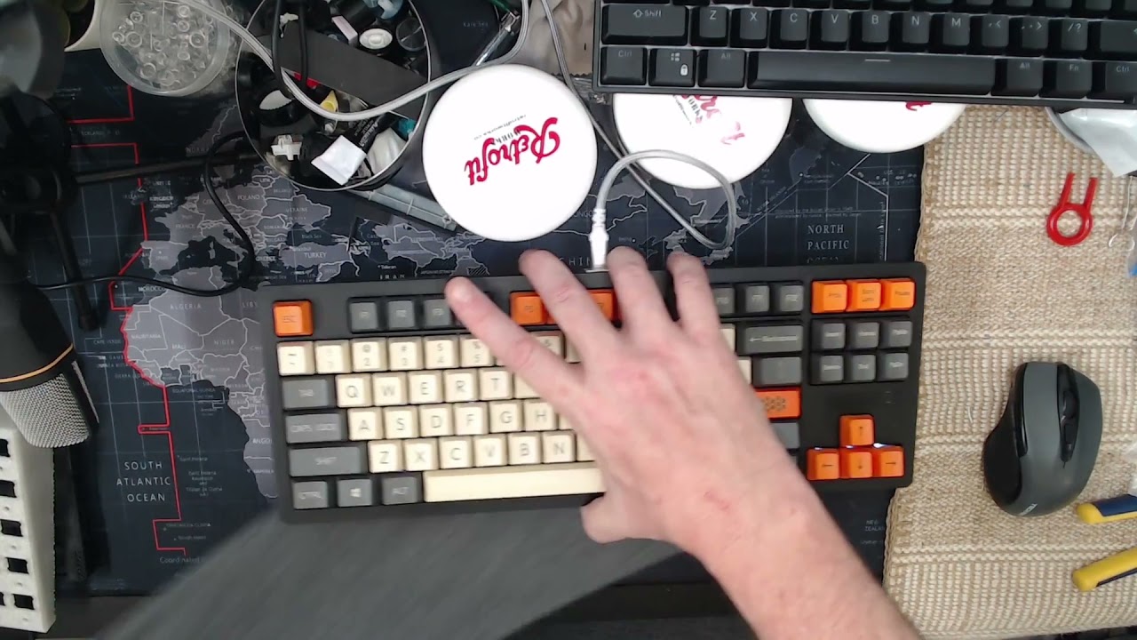 Keebmat - Keyboard sized mats that work in tight space. - YouTube