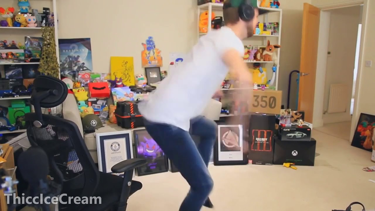 Ali-A is THICC - YouTube