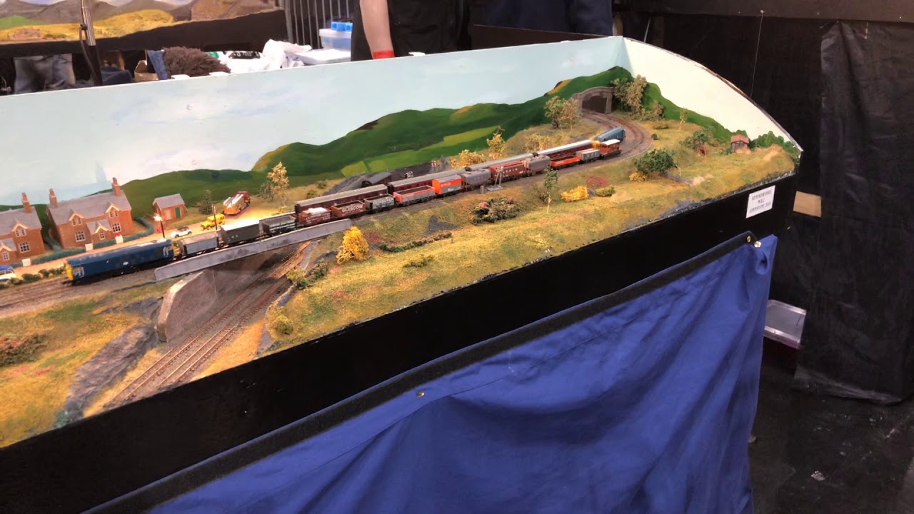 2 model diesel trains - YouTube