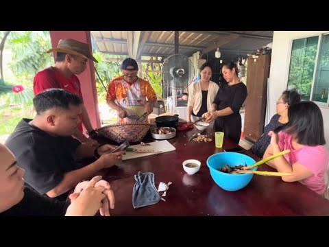 Riuh rendah suasana di kampung Semawa Ulu Pantu - YouTube