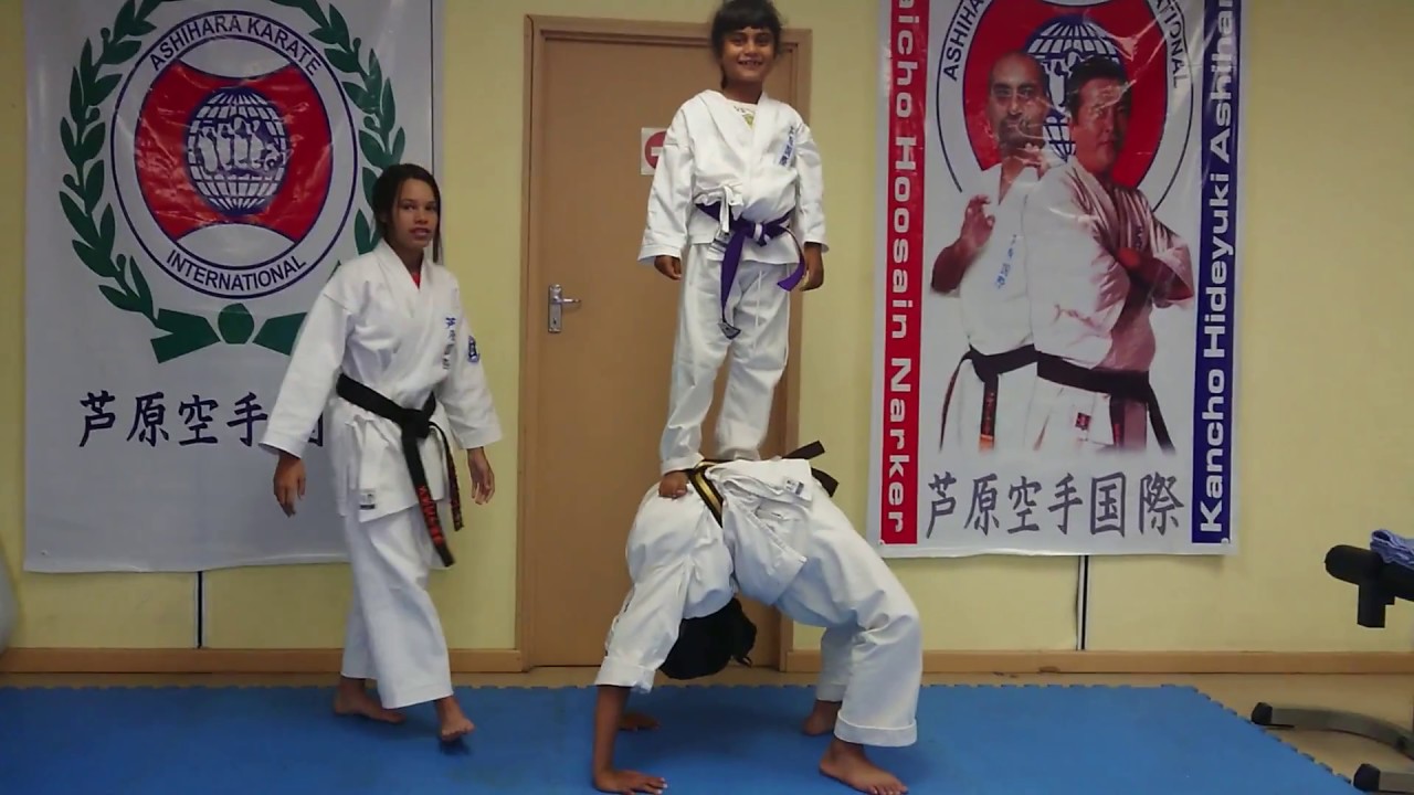 Rabia Narker of Ashihara Karate performs the Bridge - YouTube
