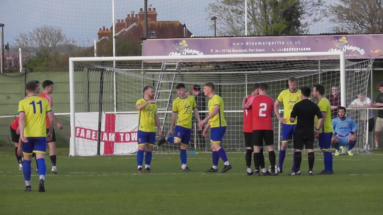 Highlights: Fareham Town vs Fleetlands FC - YouTube