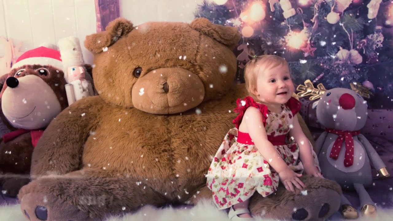 Layla Christmas mini shoot 2018 - YouTube