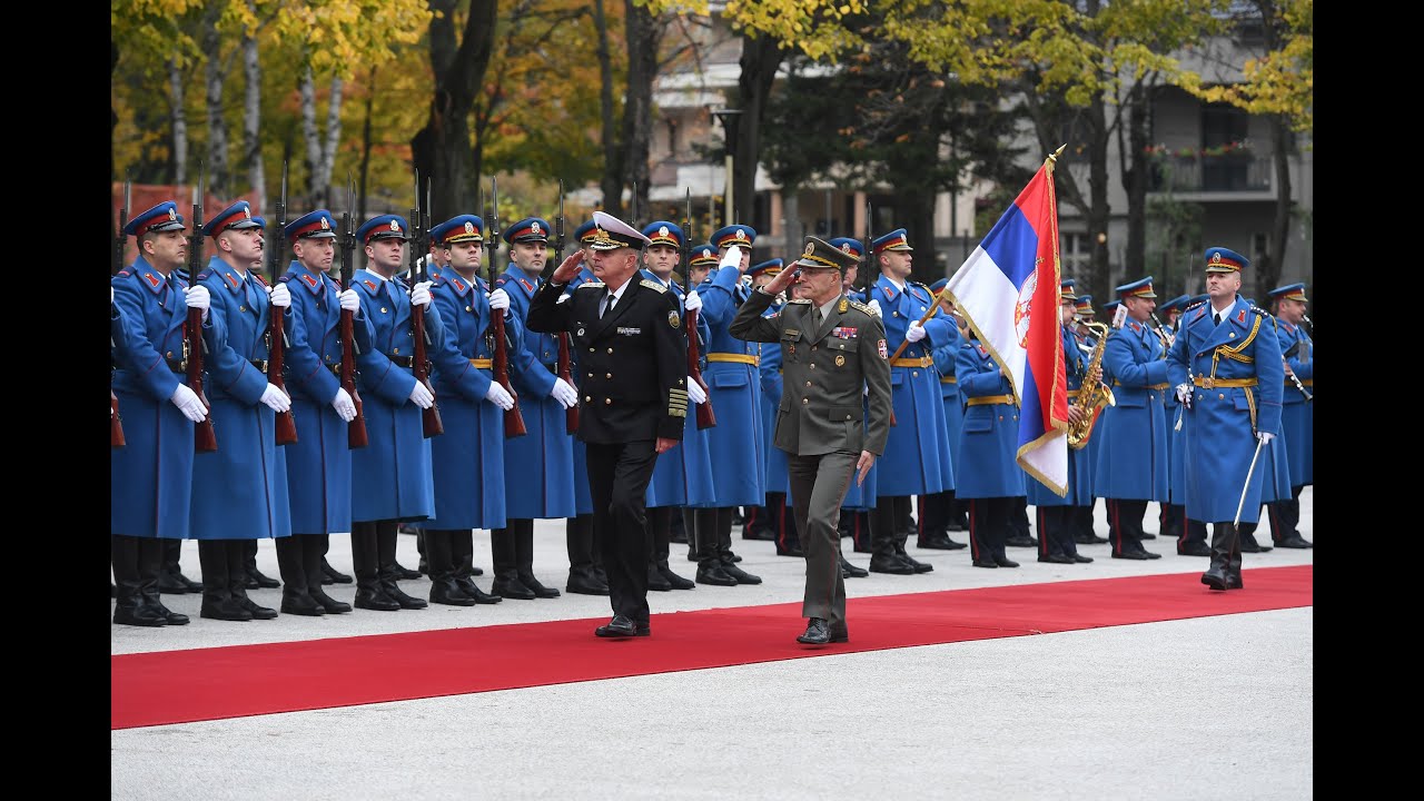 Poseta načelnika Štaba odbrane Bugarske armije - YouTube
