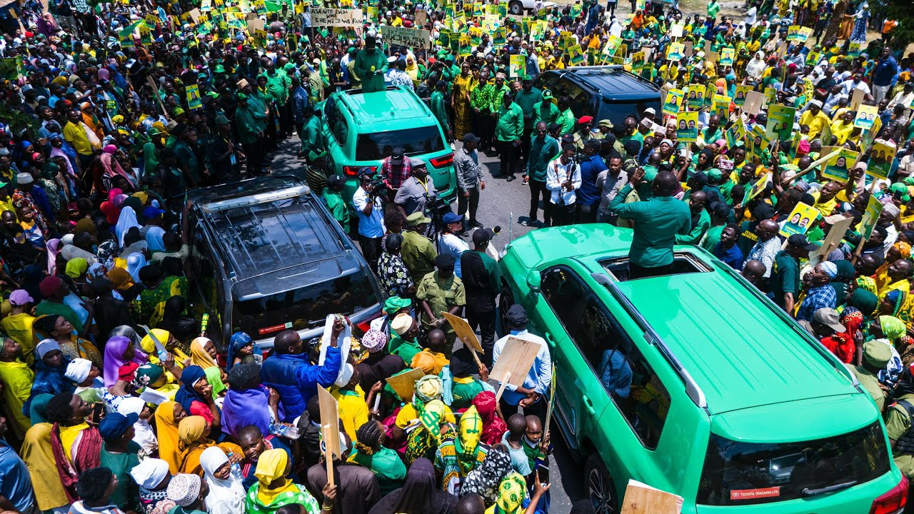 Mgombea Urais Kupitia CCM, Dkt. Samia Suluhu Hassan akiwa katika ...