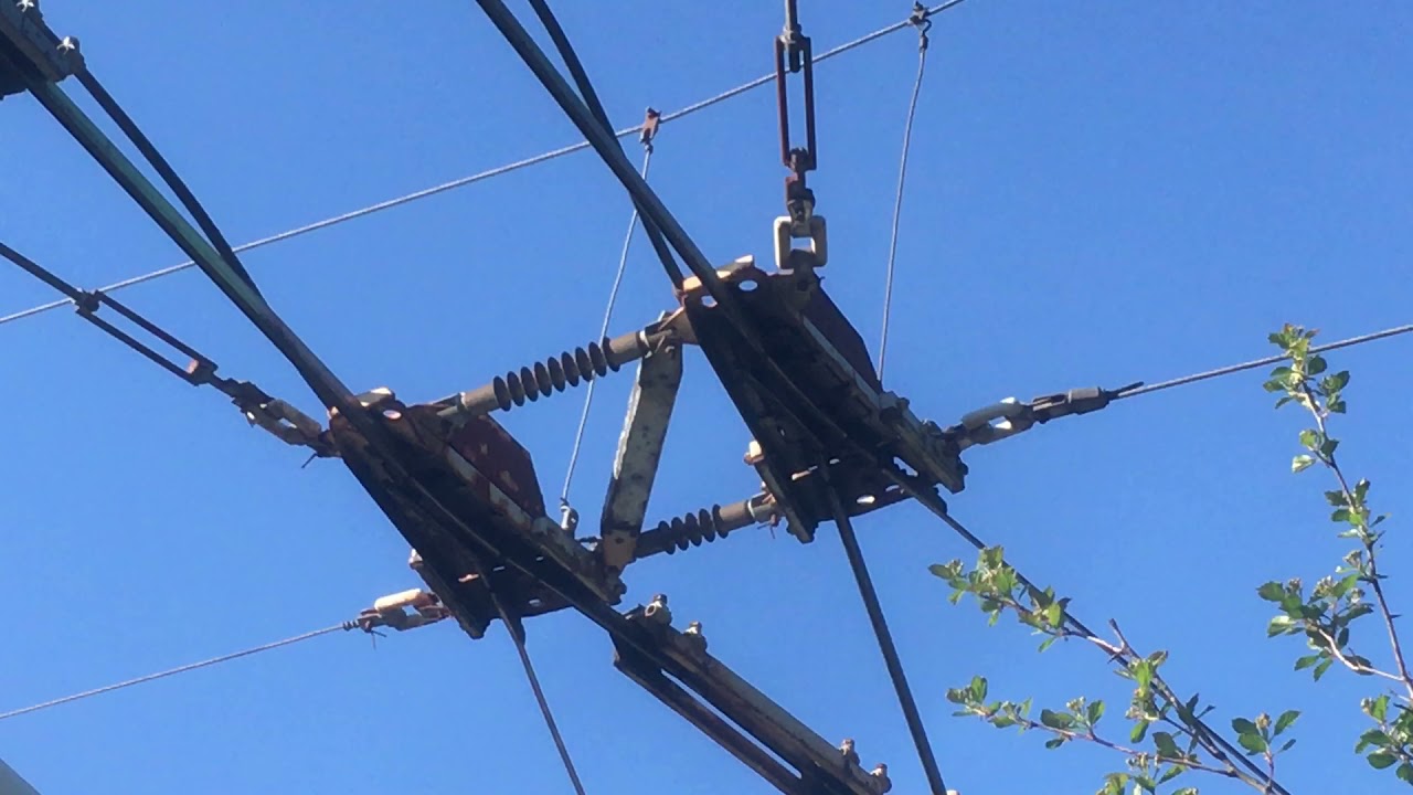 [RS] Trolleybus overhead switch at Mežciems - YouTube
