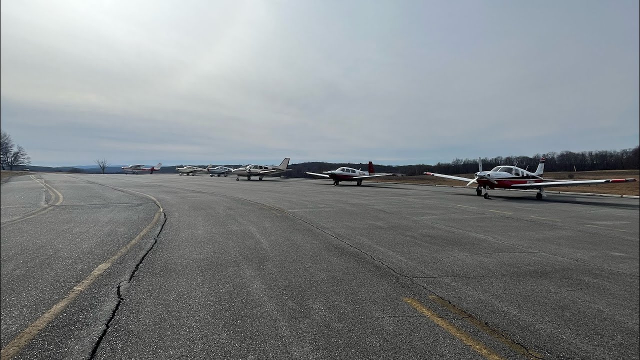 Flying Into Sky Acres Airport (44N) | Airport Review - YouTube