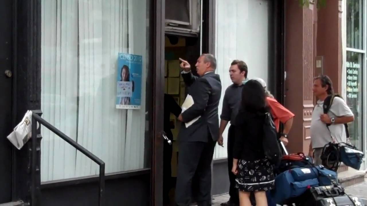 Adam Clayton Powell IV late for press - YouTube