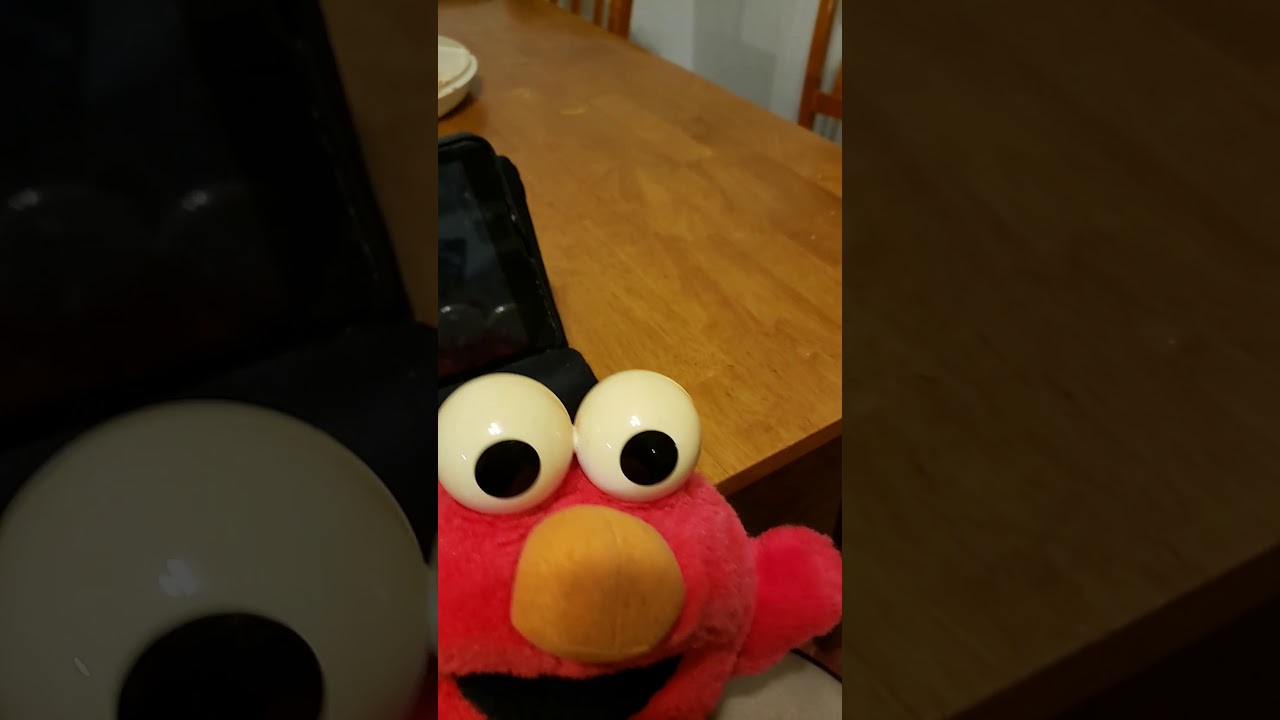My 1995 tyco toys tickle me elmo - YouTube