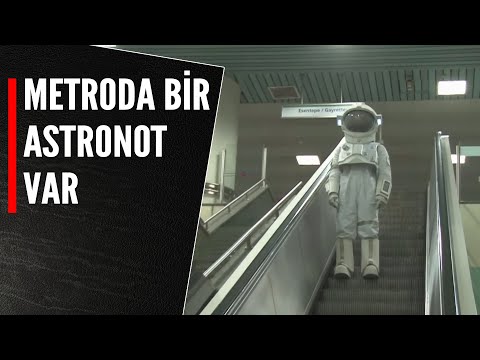 METRODA BİR ASTRONOT VAR