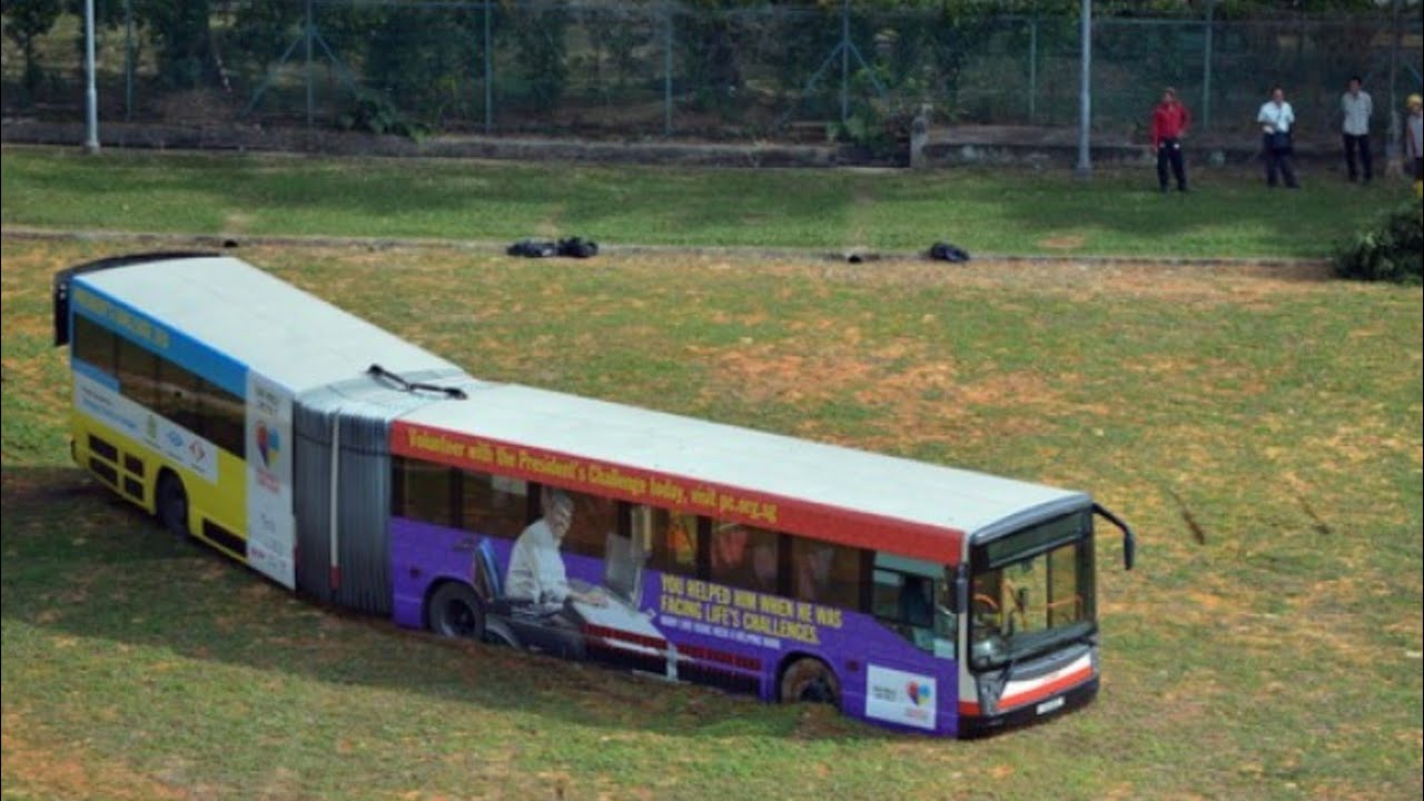 Bendy/Articulated Bus 3 2 1 Go - YouTube