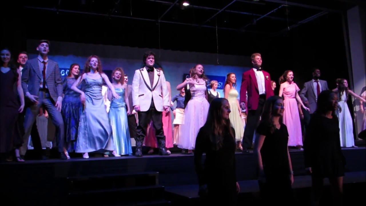 Footloose - The Finale, Bows and Medley - YouTube