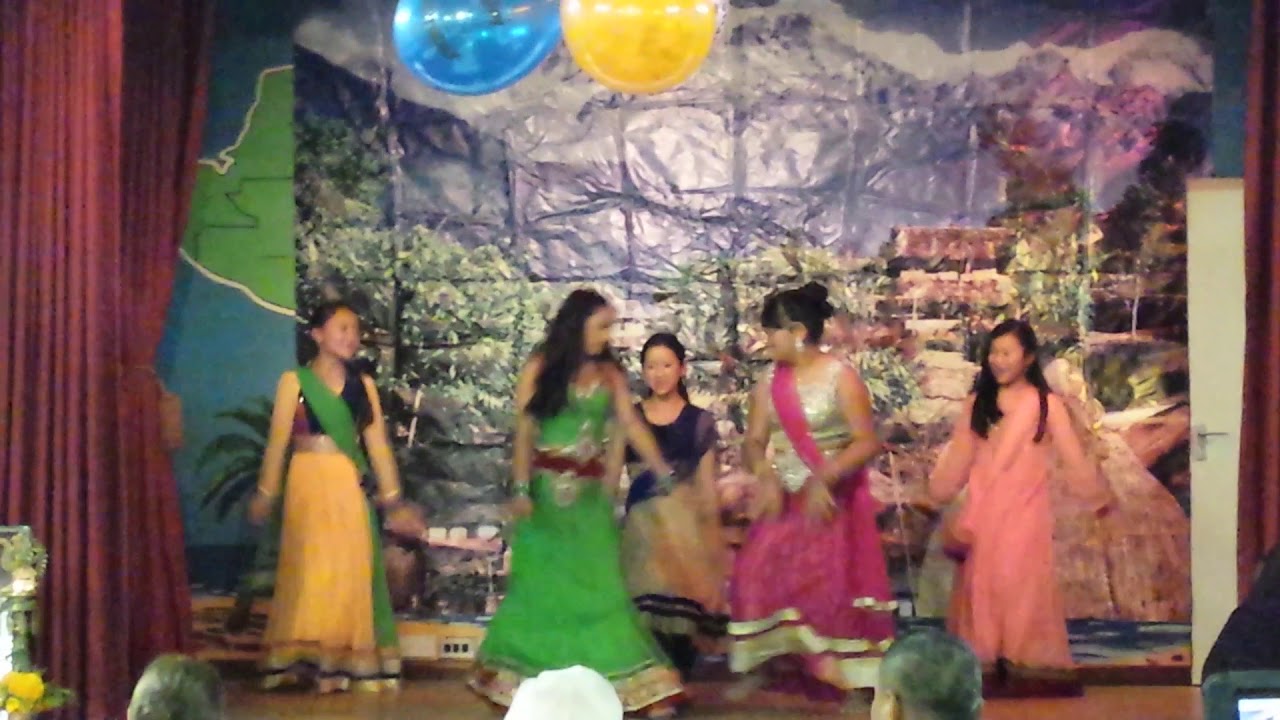 Ghagra dance - YouTube