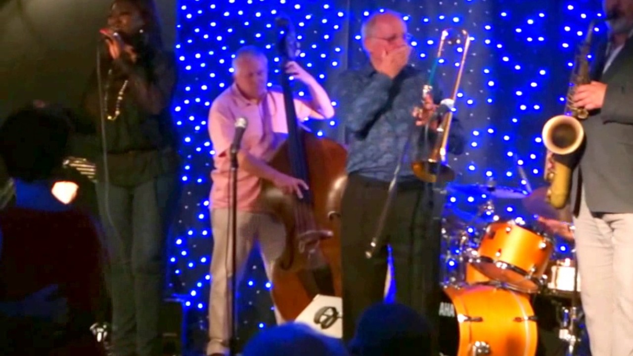 Denise Gordon: I Can't Give You Anything But Love, Baby - YouTube