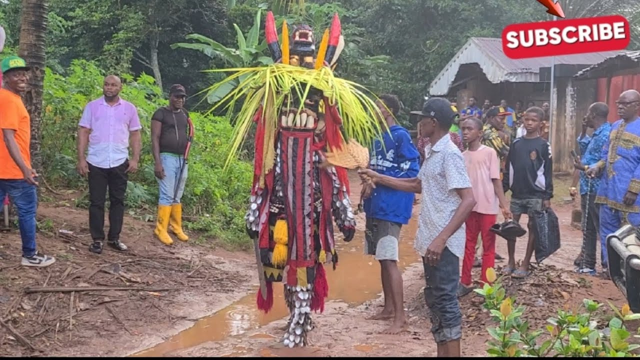 Mgbedike masquerade of Orumba - YouTube