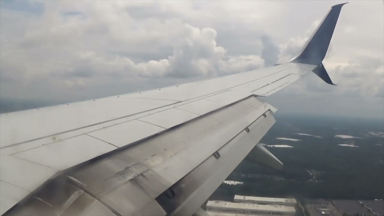 Delta Air Lines Boeing 737-900ER (N856DN) Cloudy Afternoon Atlanta ...