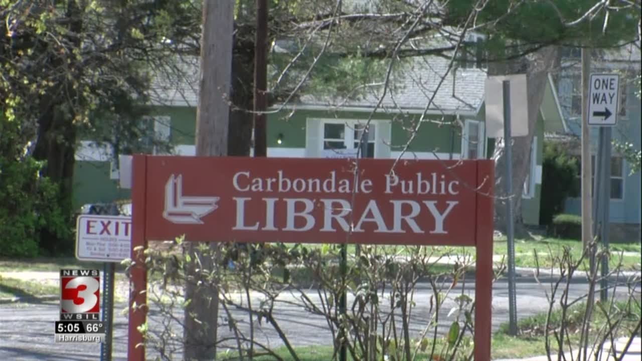 Carbondale Public Library working on creating a mural - YouTube