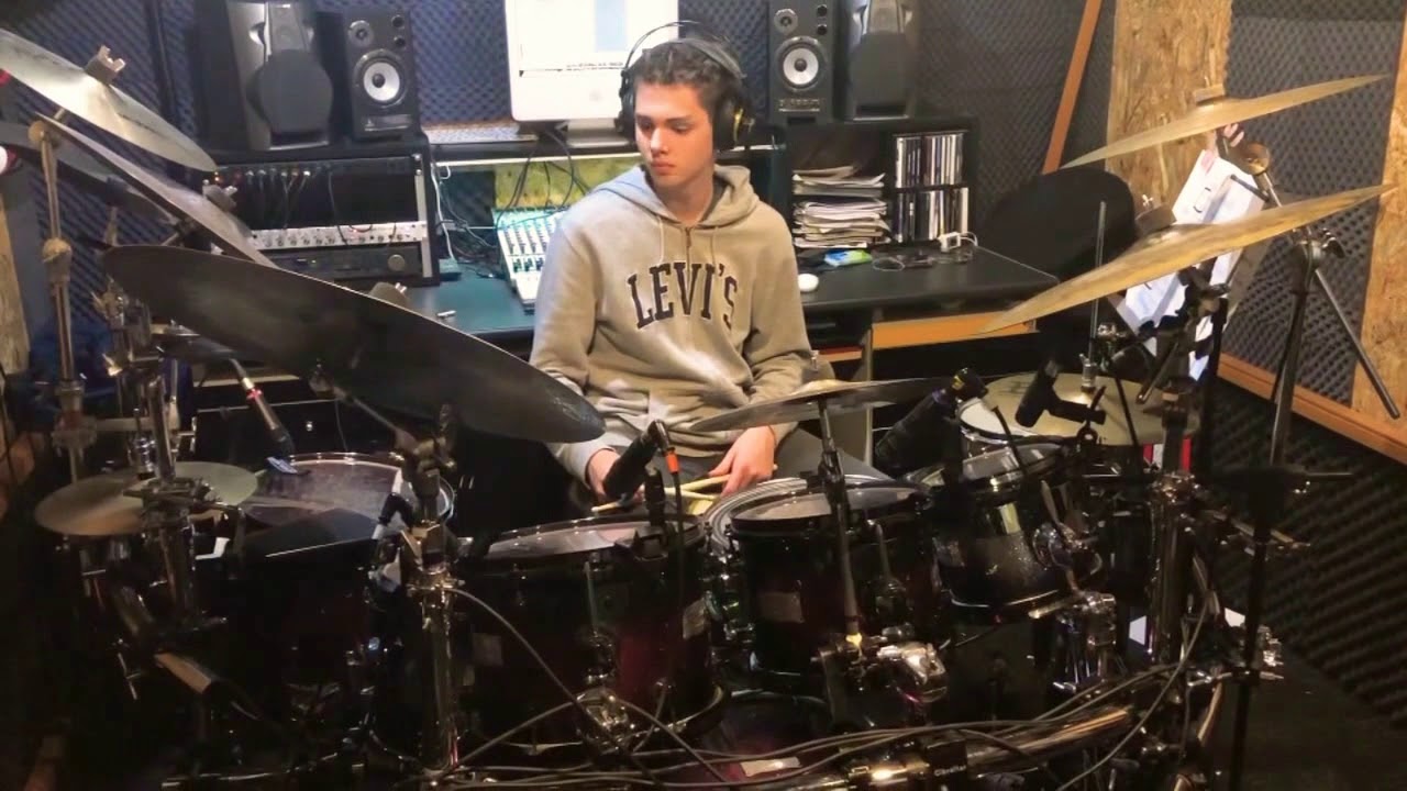 Carousel ( Dave Weckl / Jay Oliver ) played by Fazekas Tomi - YouTube
