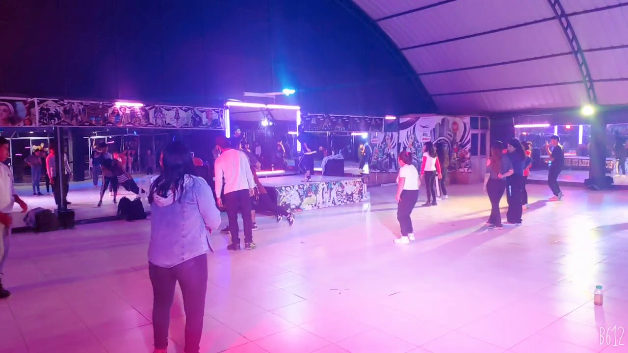 En Shaka Boom Dance - YouTube
