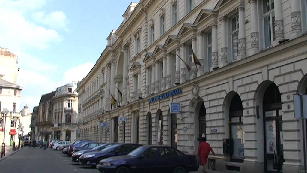 Str. Lipscani, Bucuresti - YouTube