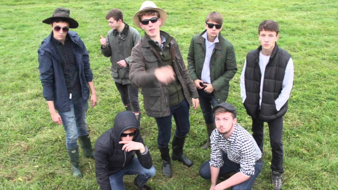 Compton Dando Extras [EXPLICIT] - YouTube