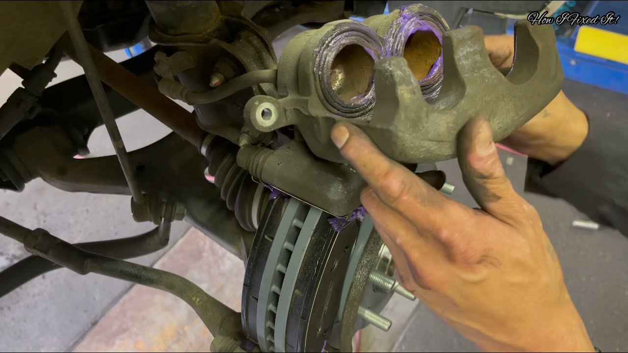 How To Kia Wheel Hub Replacement/Kia Front Brake Pads And Rotors ...