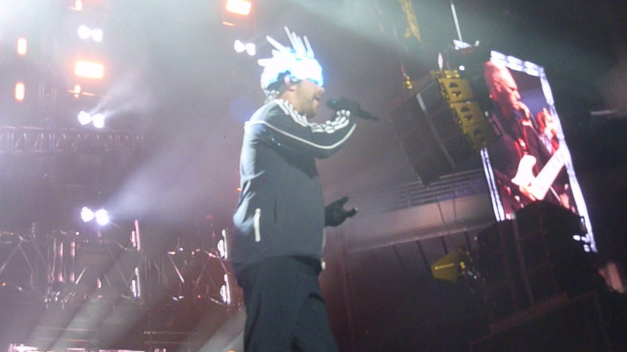 Jamiroquai - Virtual insanity - Live - YouTube