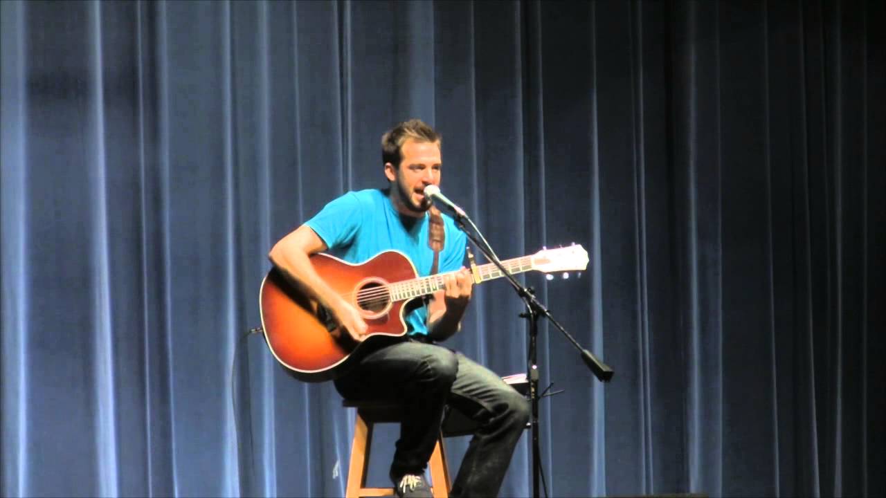 Brian O'Sullivan: A Funny Singing Comedian - YouTube