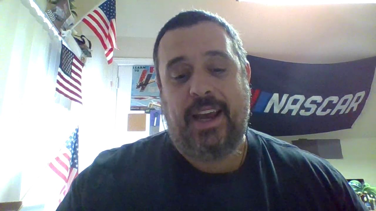 NASCAR using a Single Lug Nut Set Up in 2021!! - YouTube