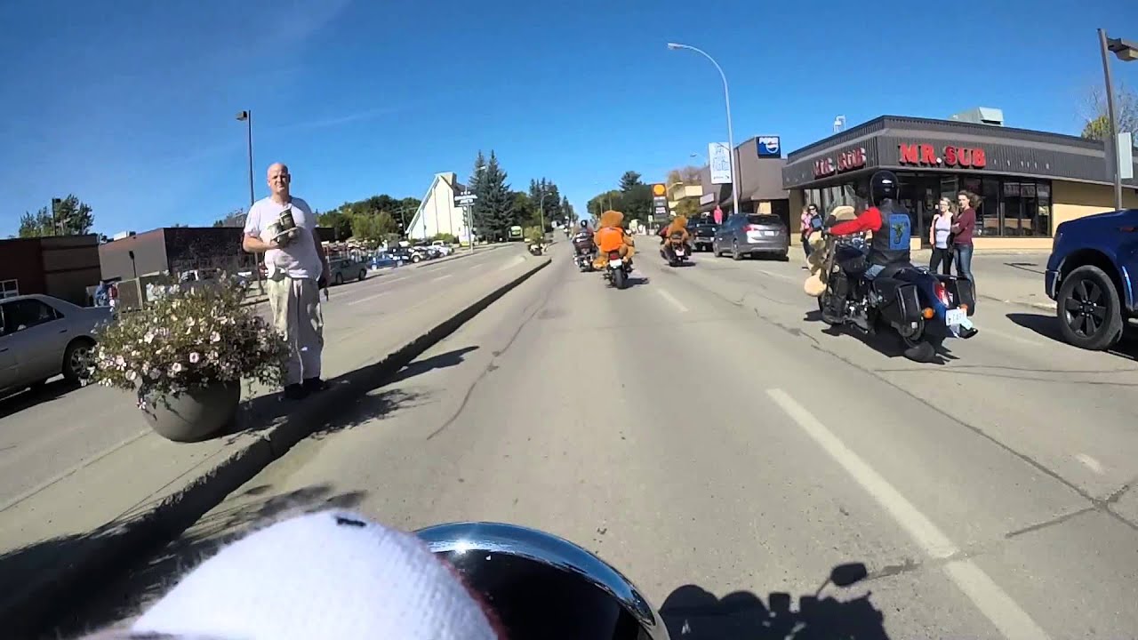 Moose Jaw Toy Run 2014 - YouTube