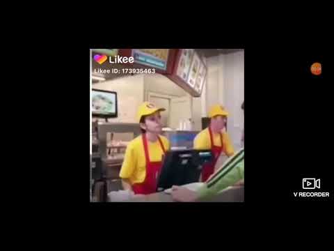 У меня маленькие сиськи! 😂🤣🤣