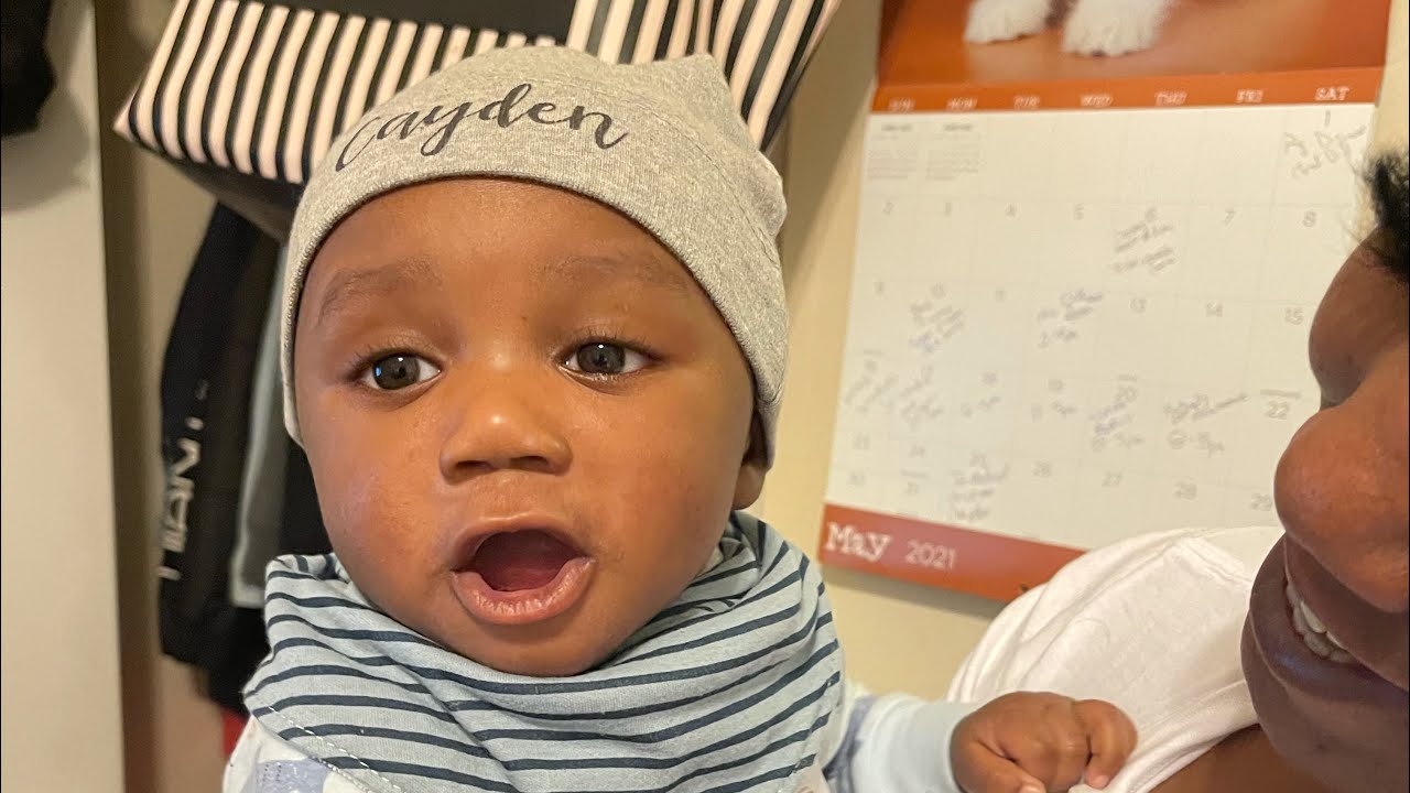 VLOG 6 RAISING CAYDEN HOW TO CHANGE A DIAPER FULL OF PEE👌🏾🌊👶🏾 - YouTube